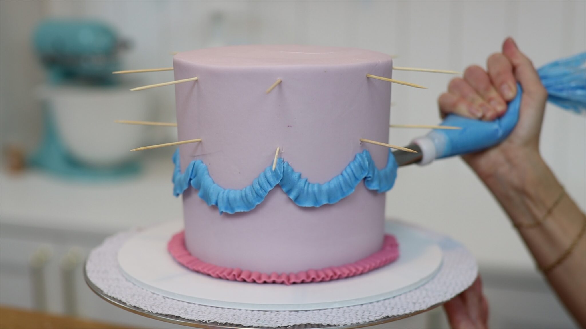 10 Ways to Use Toothpicks for Cake Decorating - British Girl Bakes