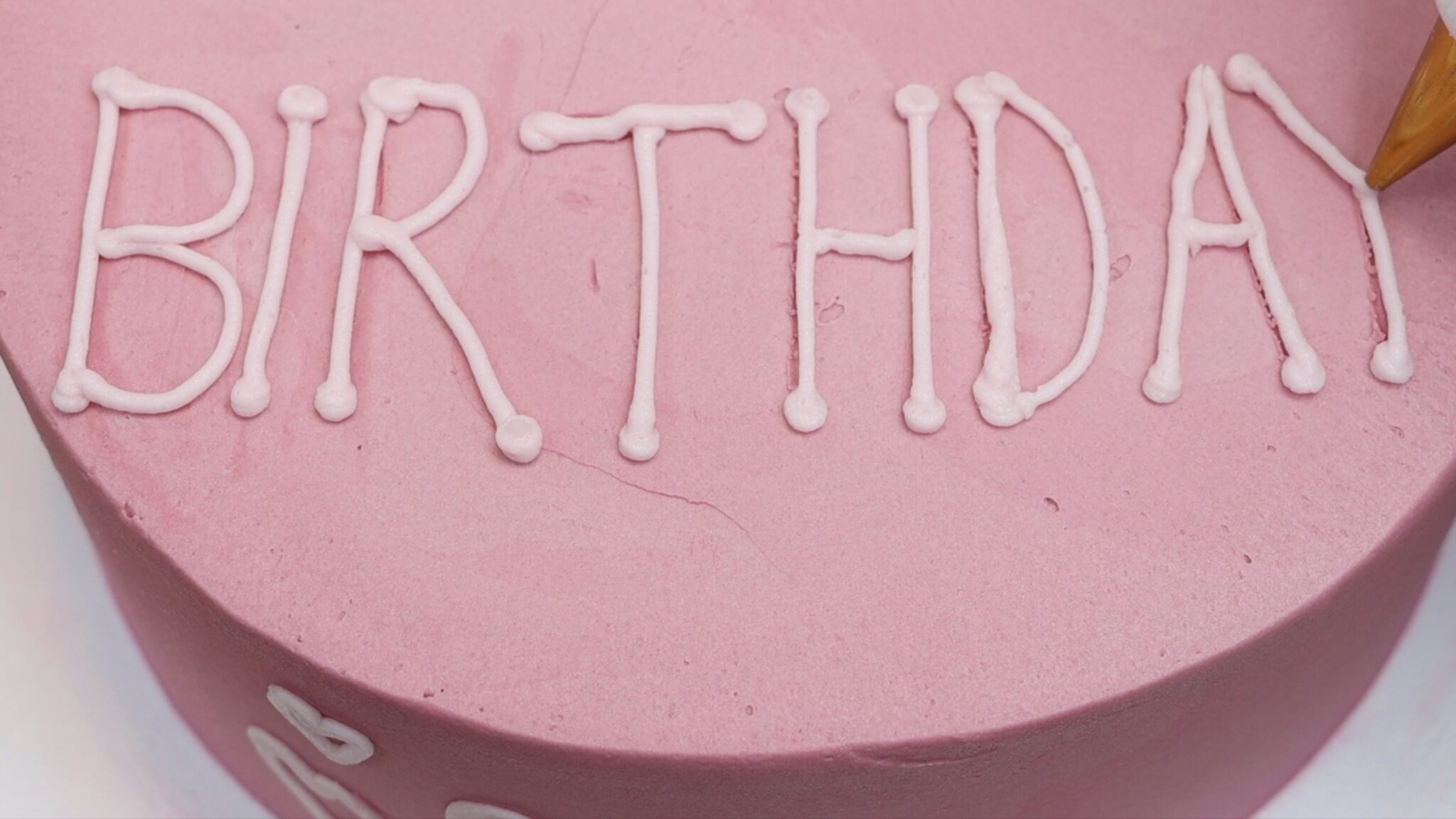 10 Ways to Use Toothpicks for Cake Decorating - British Girl Bakes
