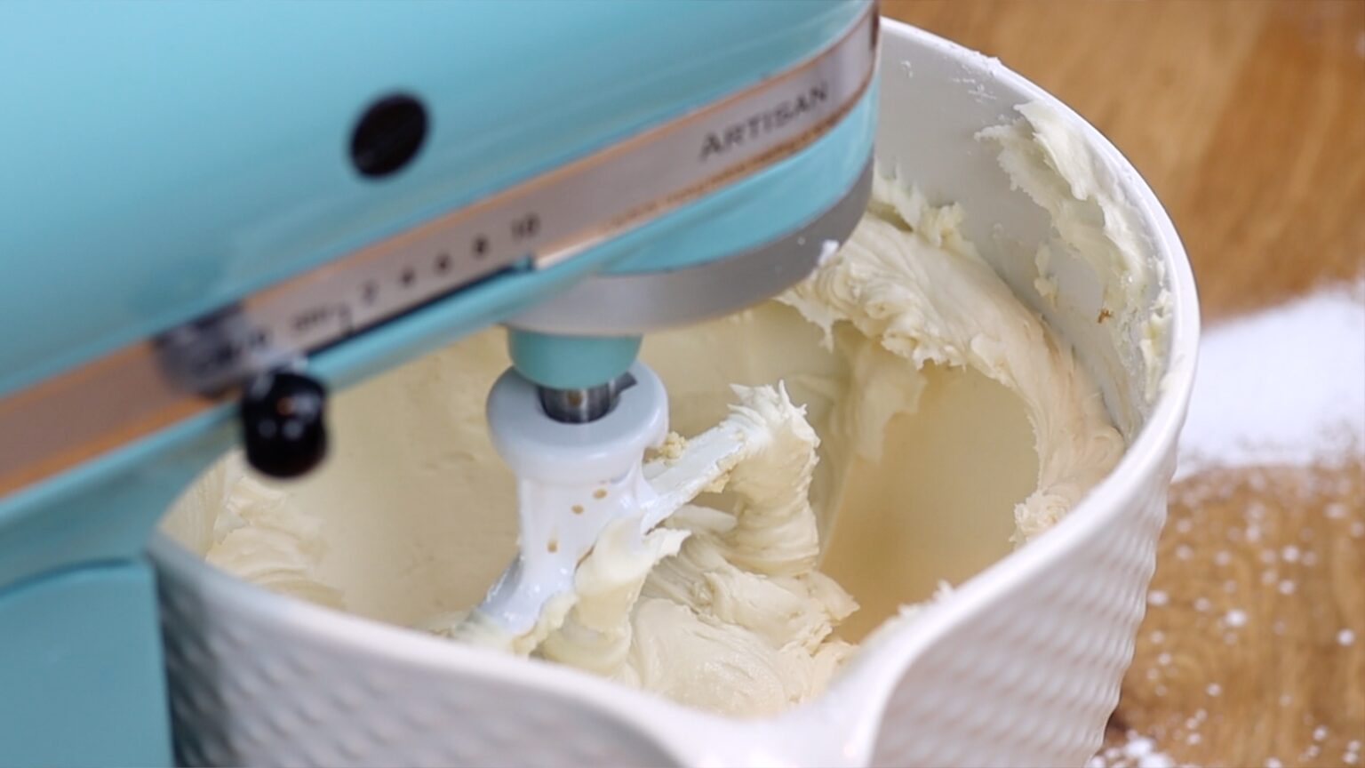 6 Tricks for Perfect Buttercream Consistency - British Girl Bakes