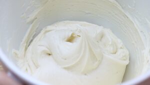 6 Tricks for Perfect Buttercream Consistency - British Girl Bakes