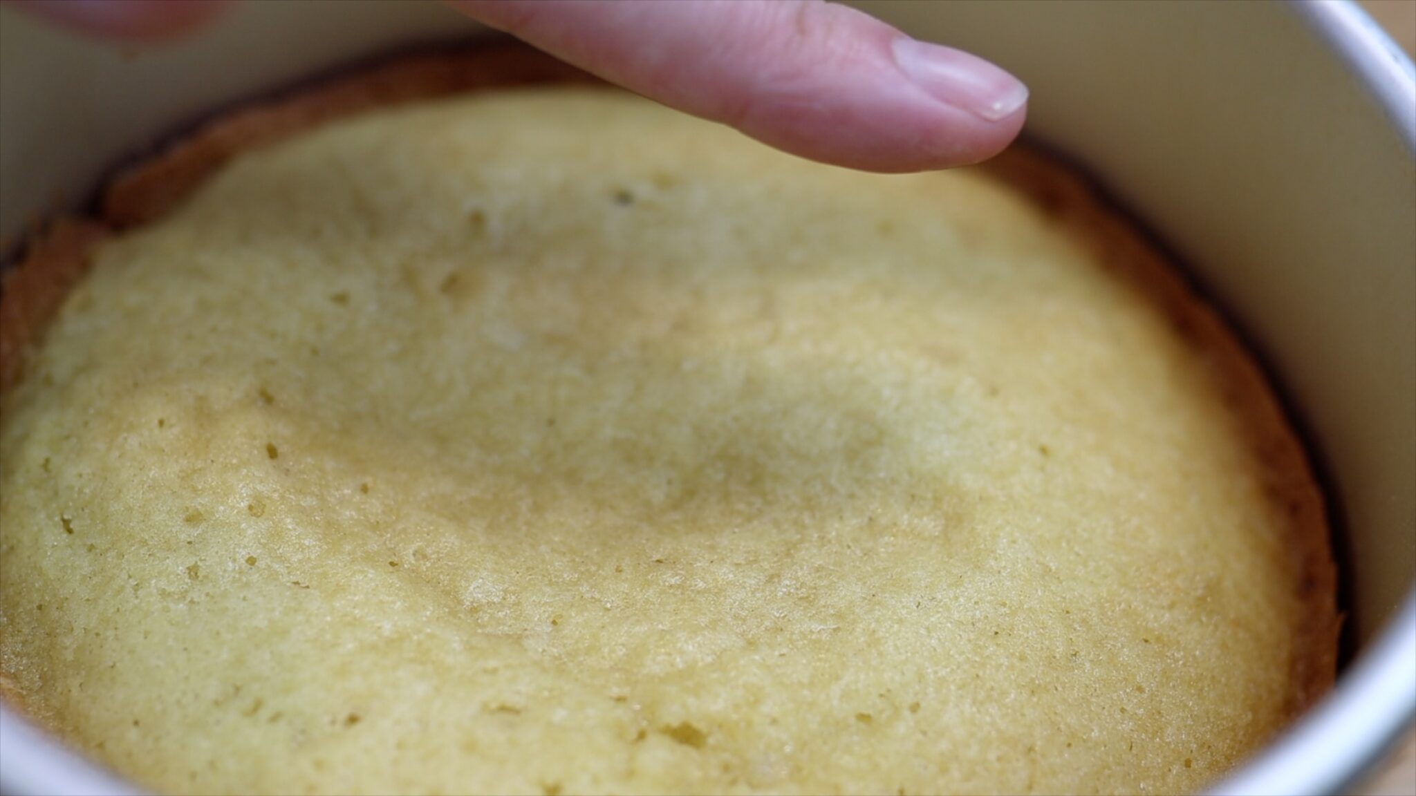 10 Steps to Make a Cake - British Girl Bakes