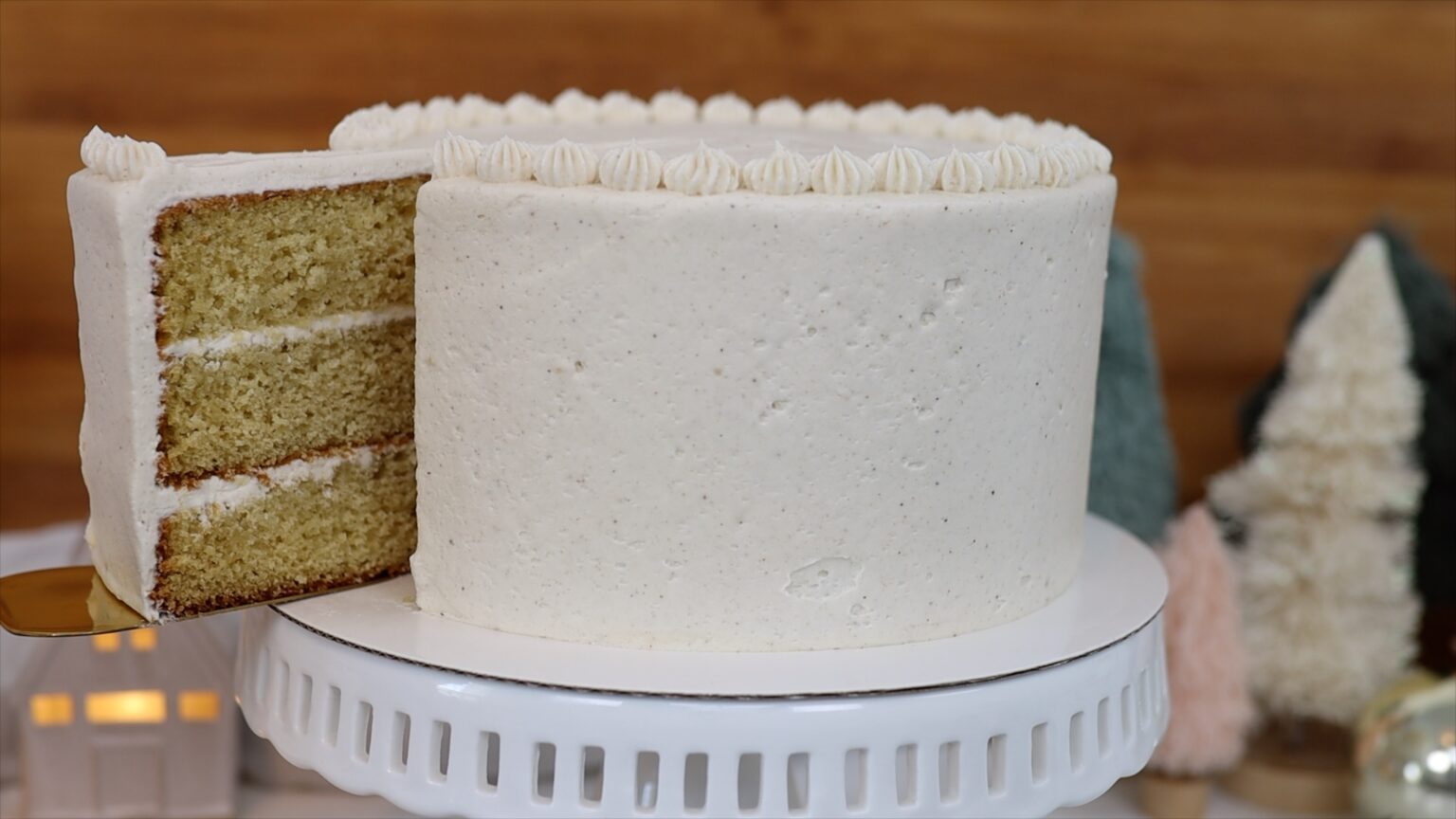 10 December Birthday Cake Ideas - British Girl Bakes