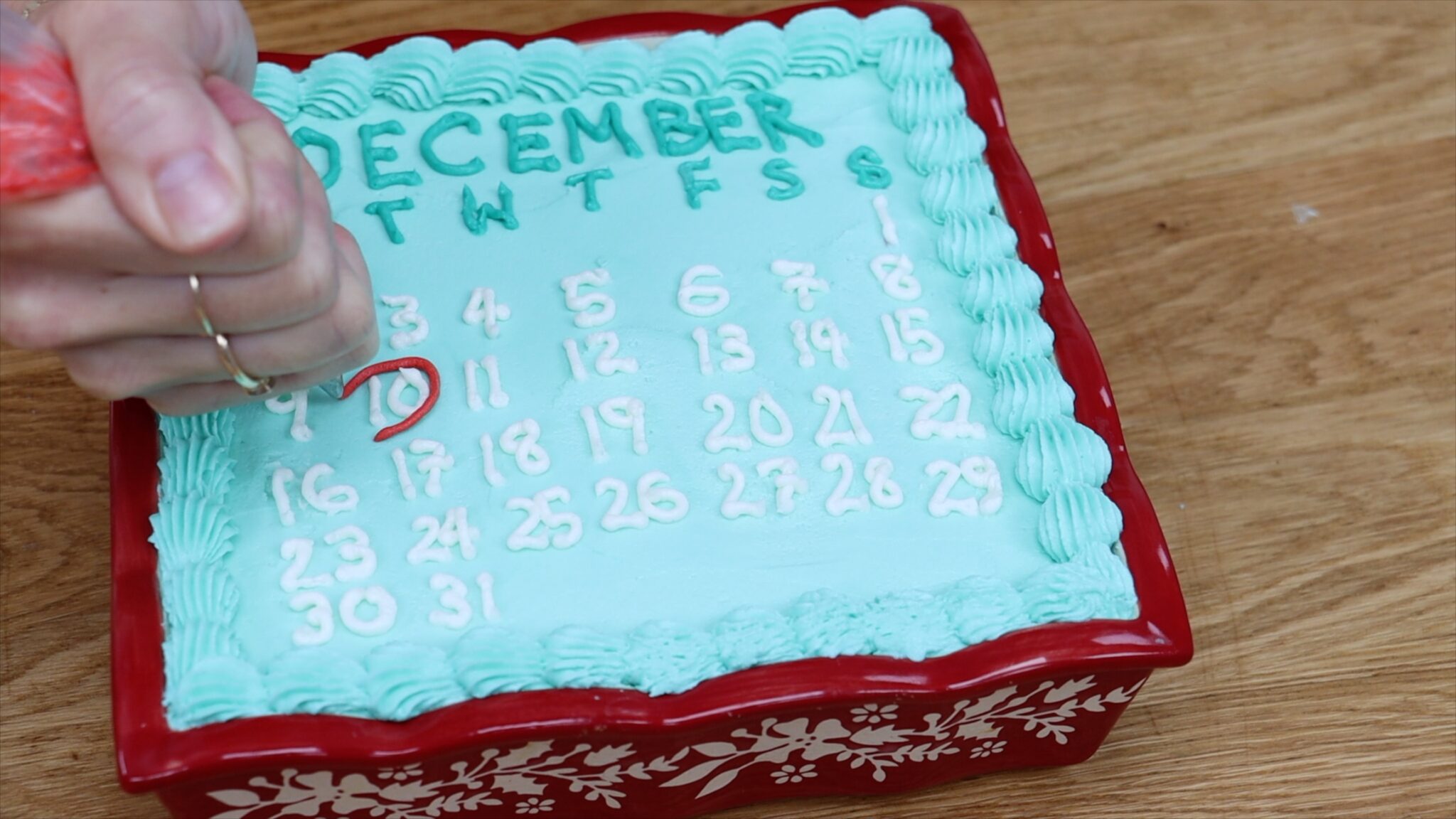 10 December Birthday Cake Ideas - British Girl Bakes