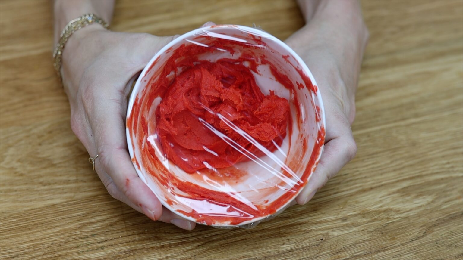 How to Make RED Buttercream - British Girl Bakes