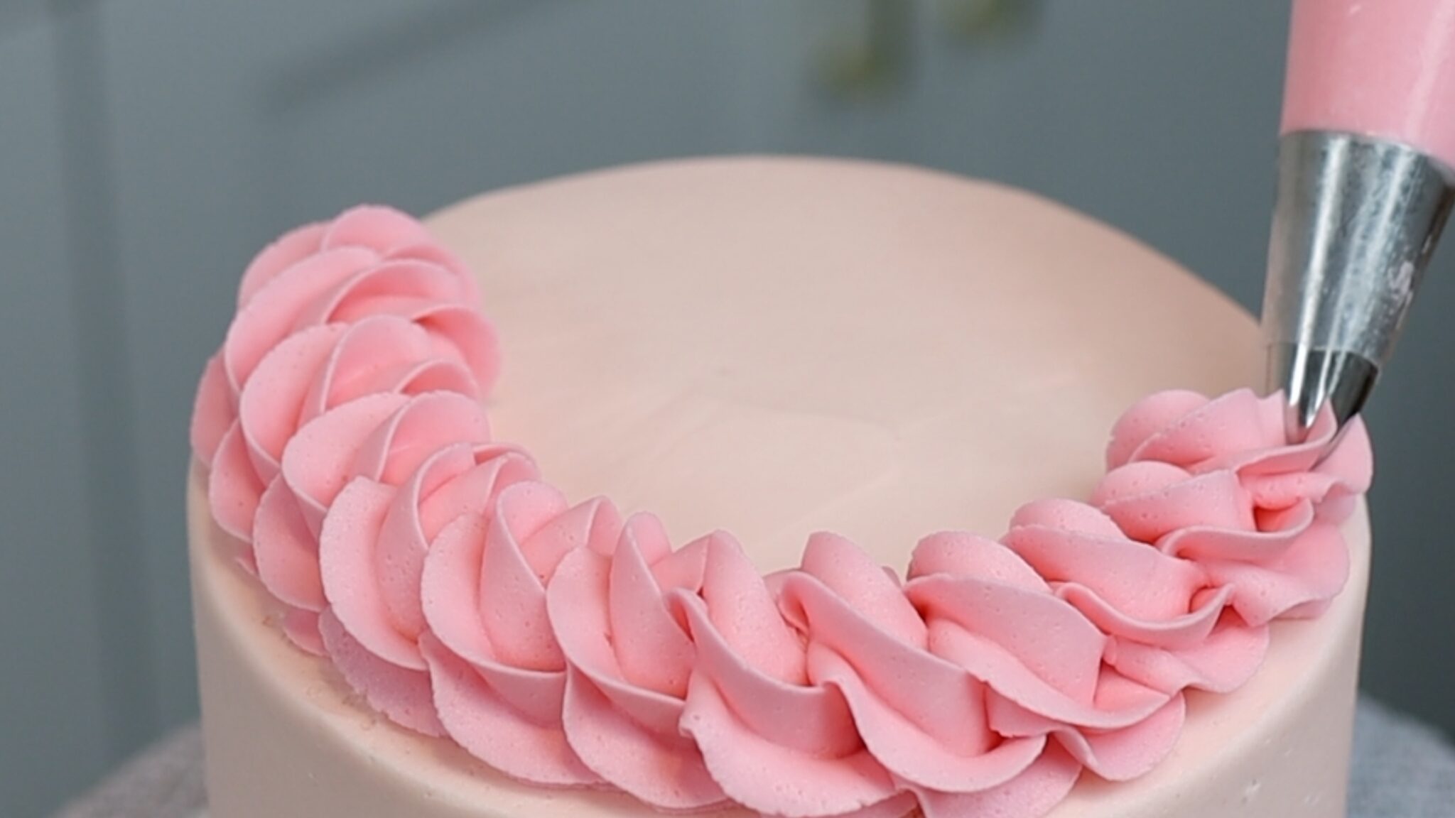5 Buttercream Cake Decorating Techniques BETTER than Fondant - British ...